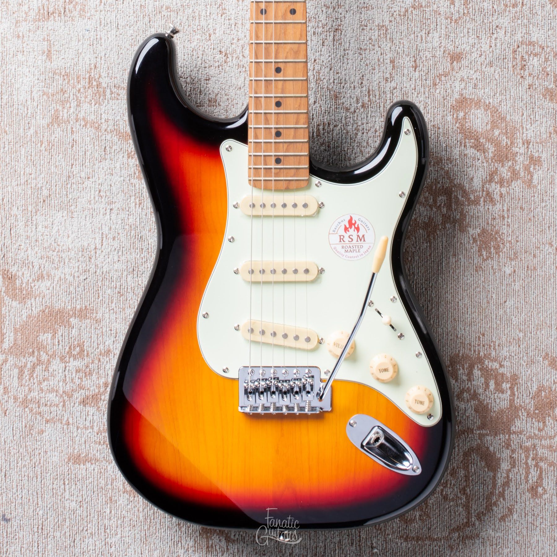 Bacchus Universe Series Strat SSS Roasted – 3 Tone Sunburst