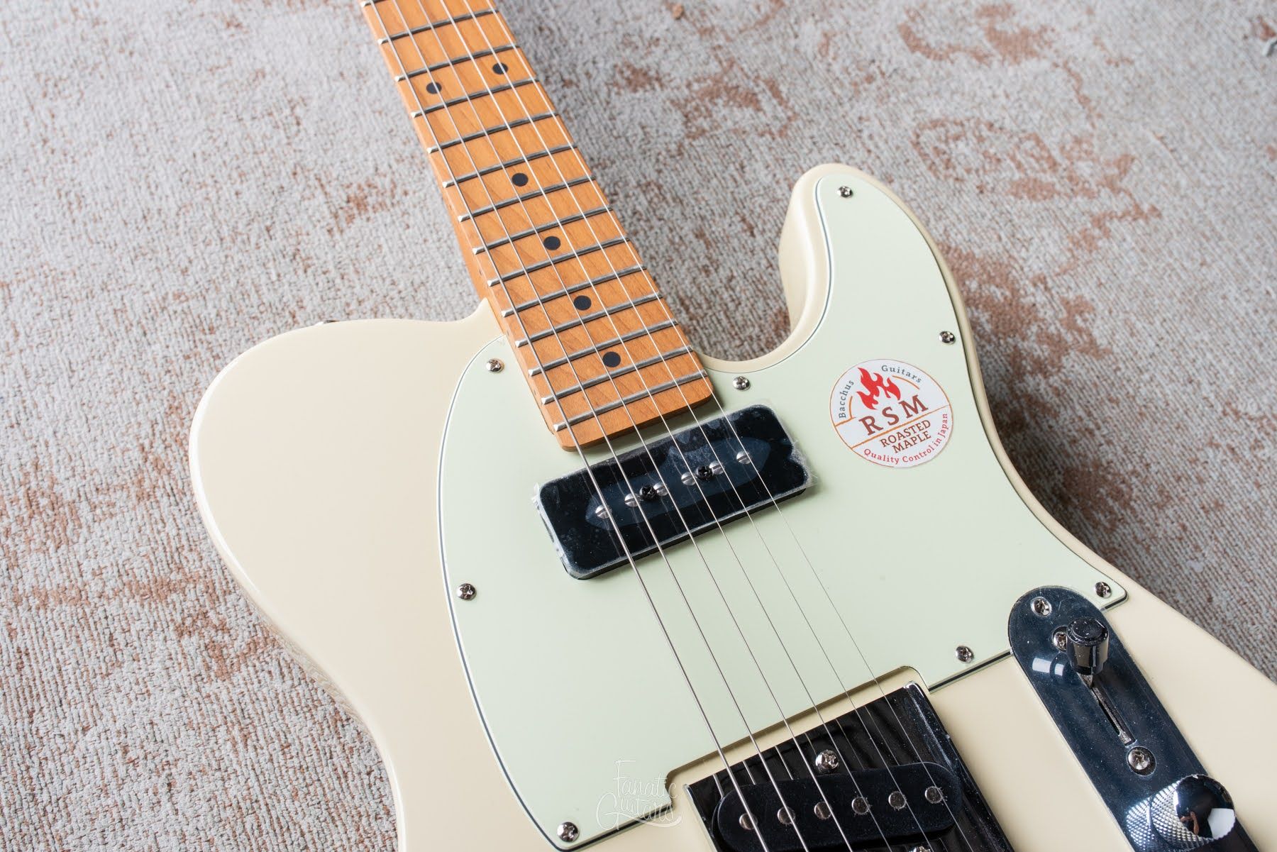 Bacchus Universe Series Tele Roasted P-90 – Old White – Fanatic Guitars