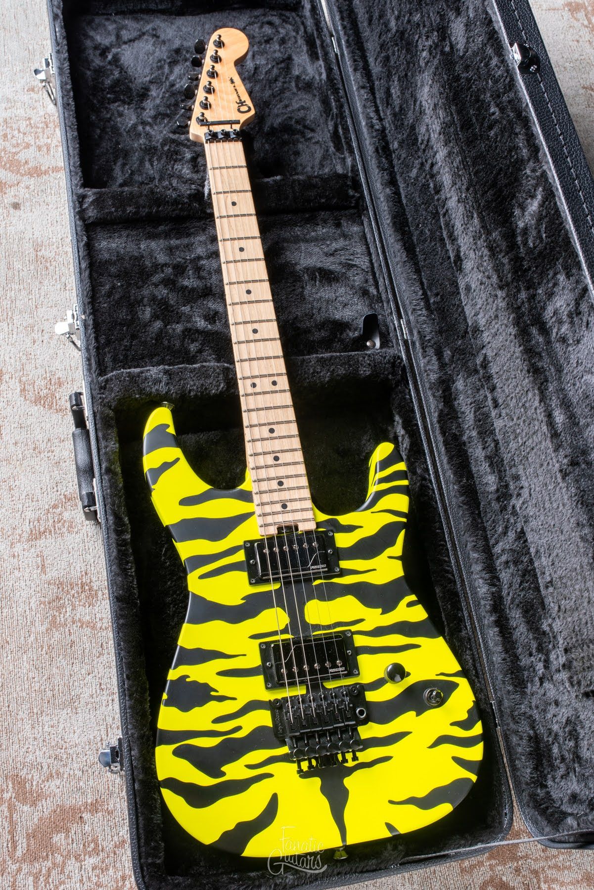 Charvel Satchel Signature Pro-Mod Yellow Bengal, Segunda Mano