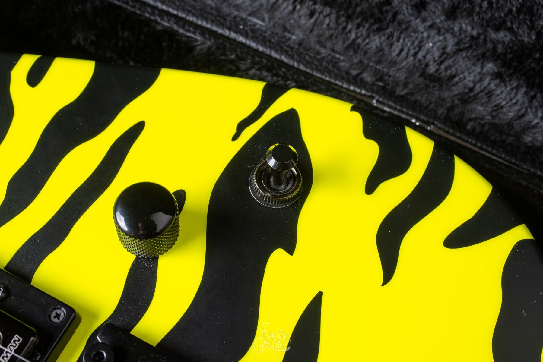 Charvel Satchel Signature Pro-Mod Yellow Bengal, Segunda Mano