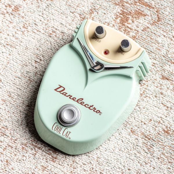 Danelectro Cool Cat Chorus – Fanatic Guitars