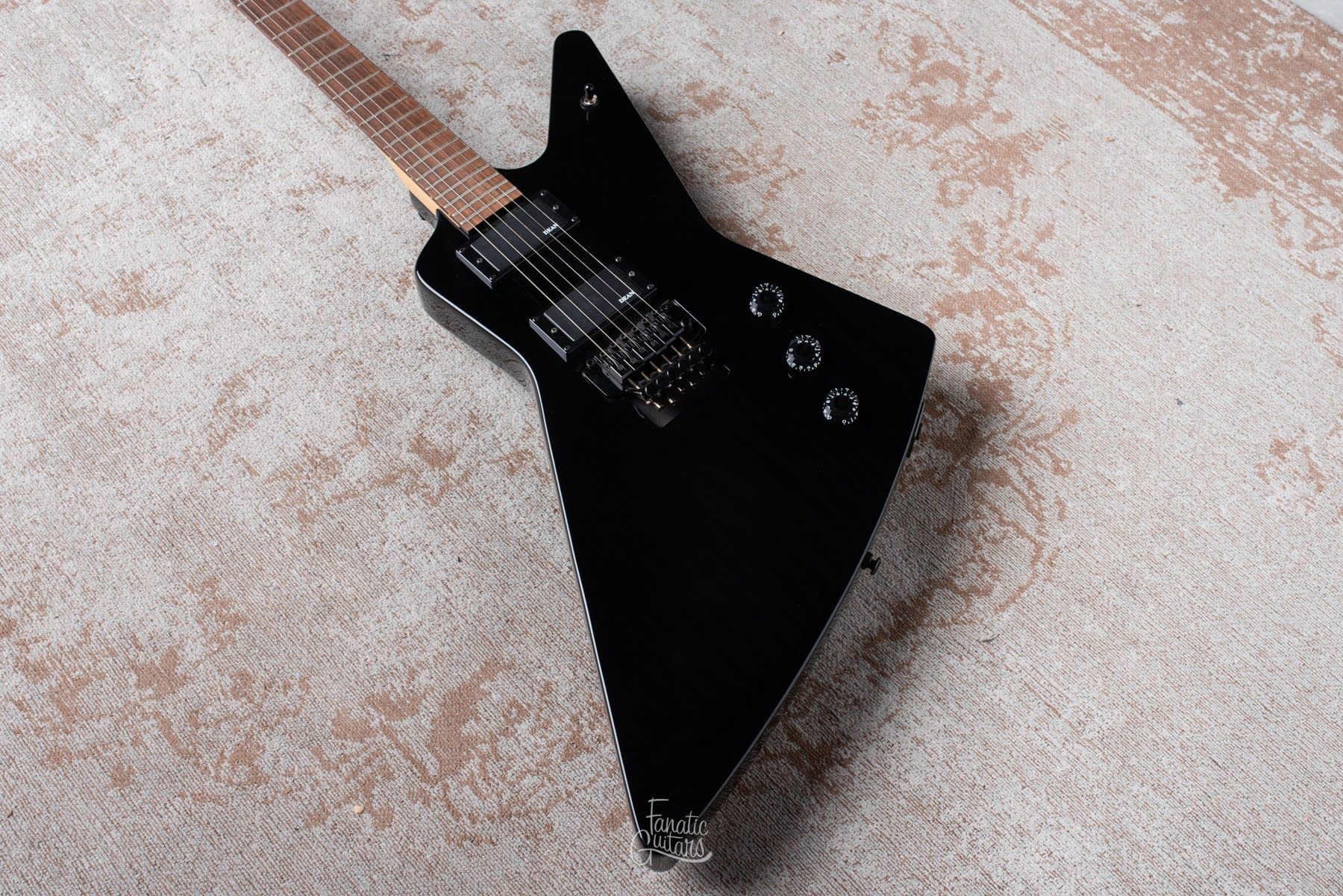 Dean Z Phantom #E090287 Segunda Mano – Fanatic Guitars