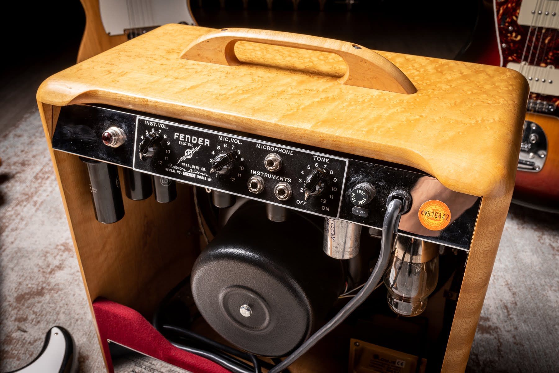 Fender Model 26 Custom Shop Amplificador – Fanatic Guitars