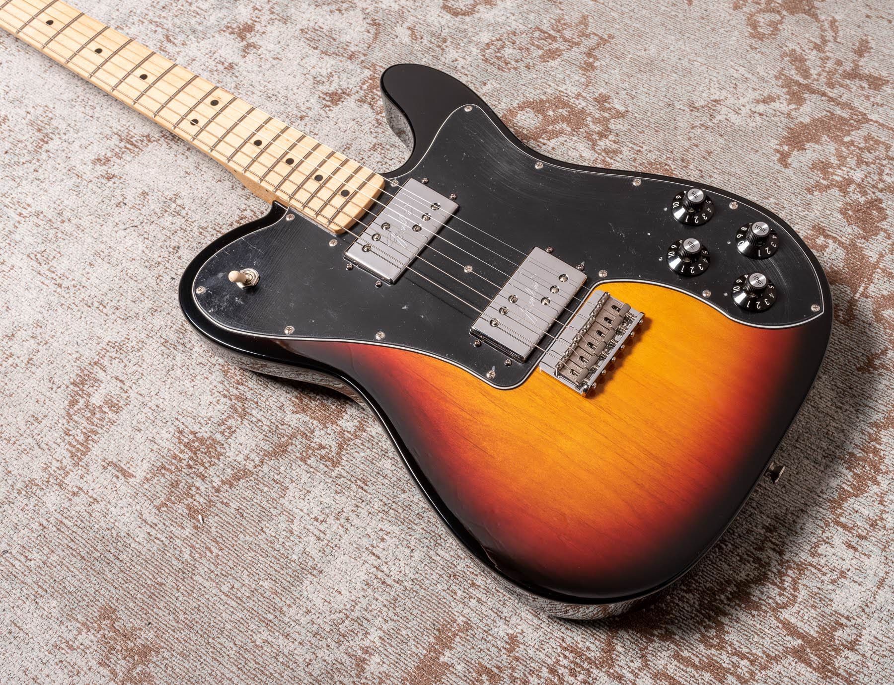 Fender Classic Series ’72 Telecaster Deluxe Sunburst – Fanatic Guitars