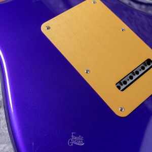 Fender Limited Edition American Ultra Stratocaster – Plum Metallic