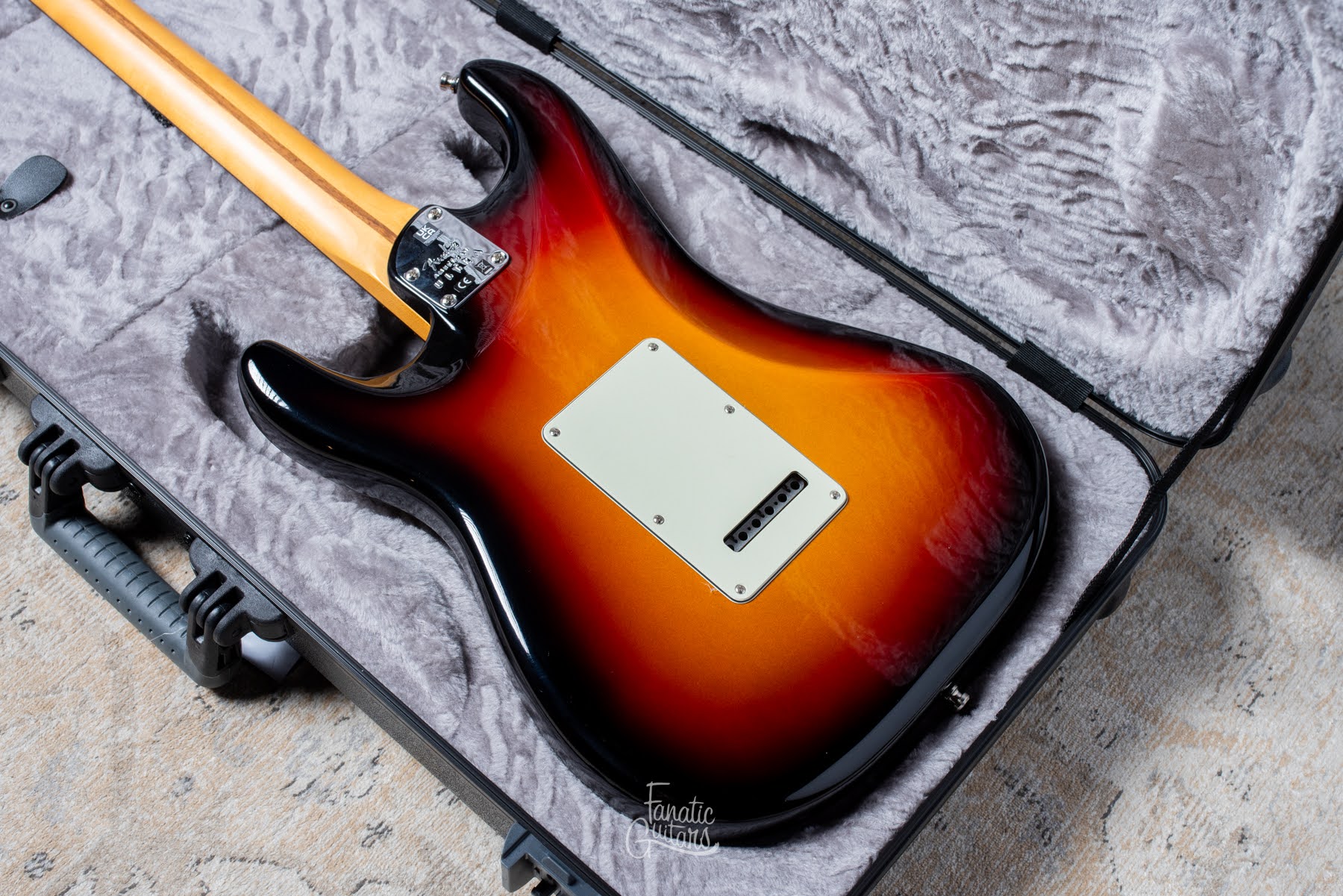 Fender American Ultra Stratocaster HSS - Ultraburst