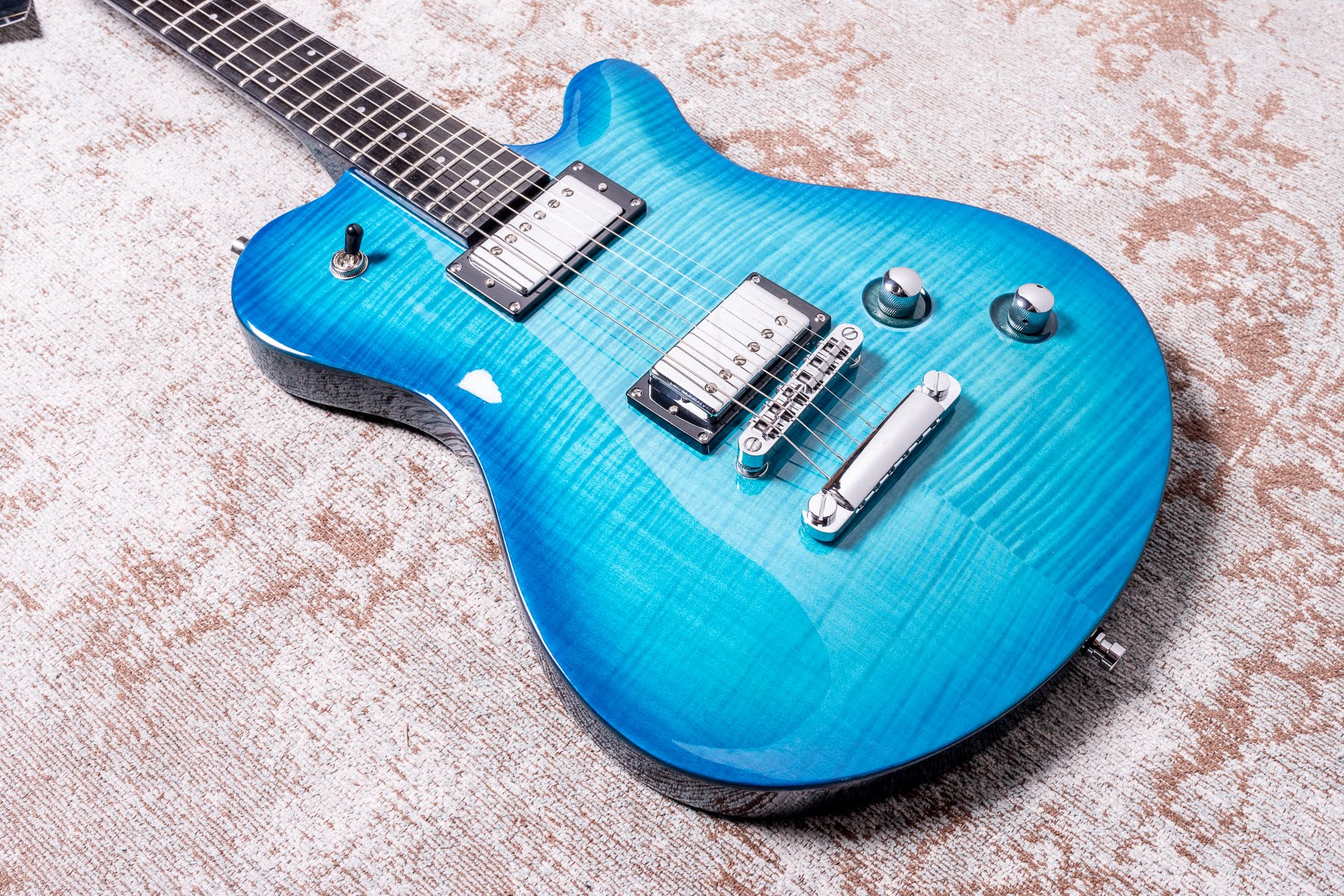 Framus D-Series Panthera Supreme - Ocean Blue Burst Transparent