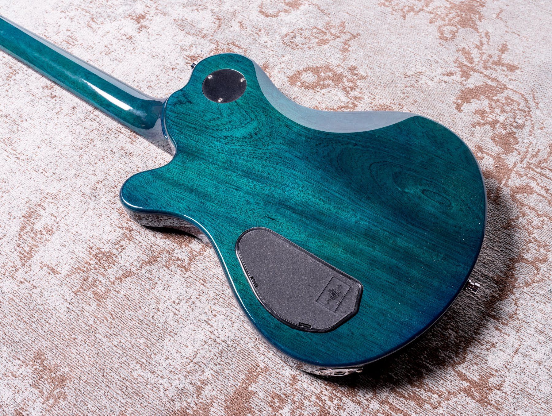 Framus D-Series Panthera Supreme – Ocean Blue Burst Transparent