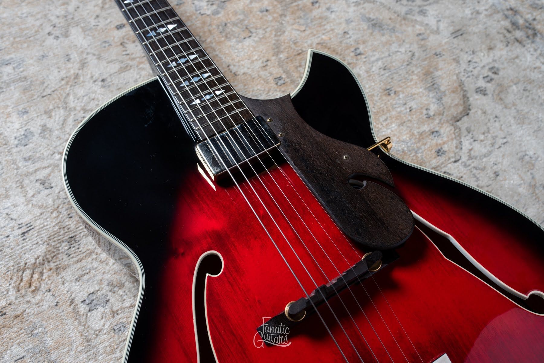 Framus Masterbuilt AZ 10 Custom – Burgundy BlackBurst #G160793-14