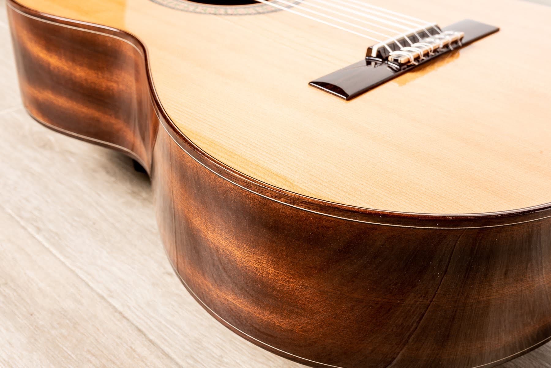 Alhambra 3C Guitarra Clásica – Fanatic Guitars