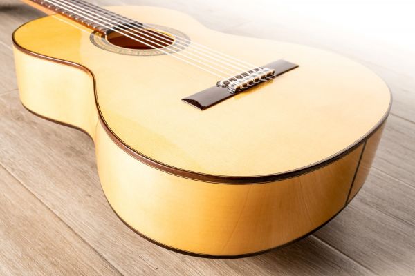Alhambra 3F Pure Flamenco Guitar with Tap Plate – Fanatic Guitars