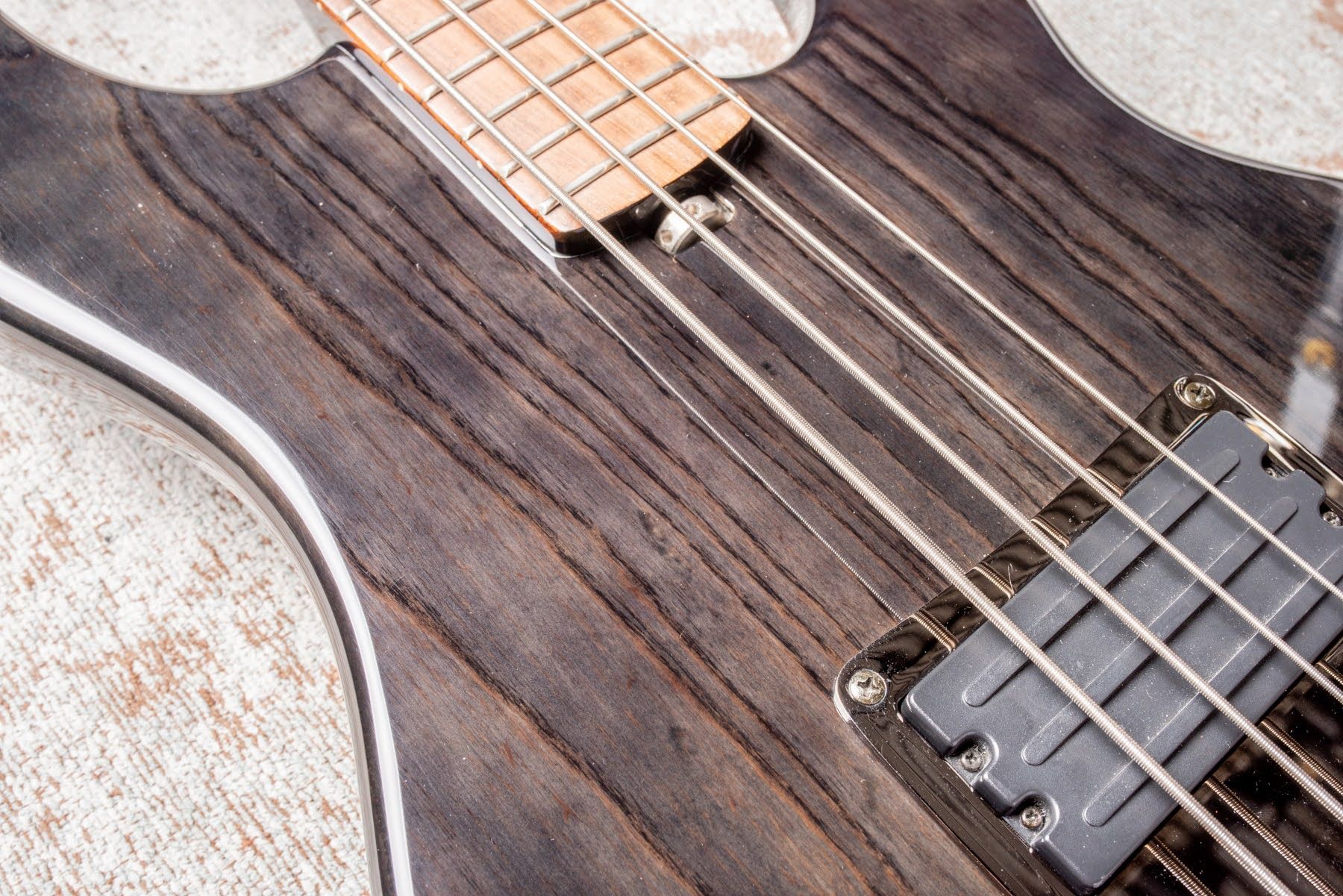 Ibanez PGB1 Paul Gray Signature B-Stock – Fanatic Guitars