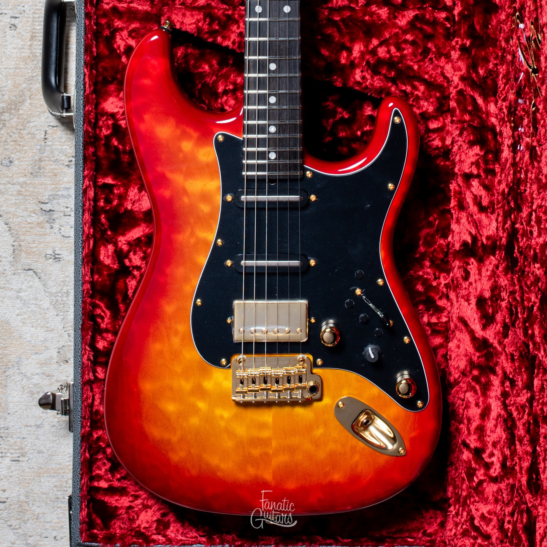 James Tyler L.A. Studio Classic - Cherry Sunburst #23553