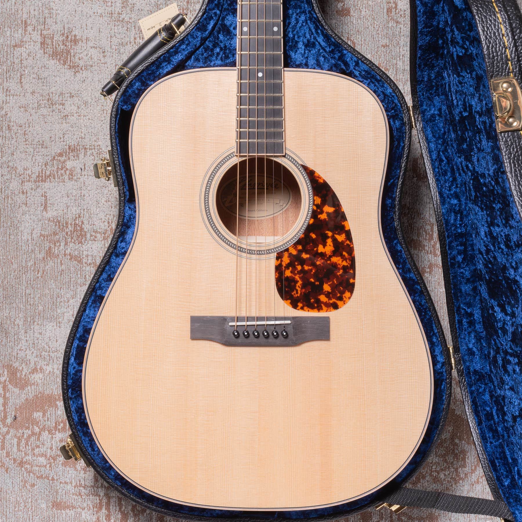 Larrivee D-03 Mahogany – Fanatic Guitars