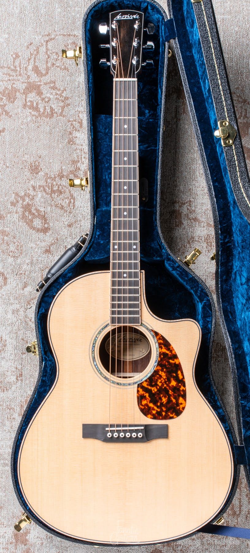 Larrivee LV-09 Rosewood – Fanatic Guitars