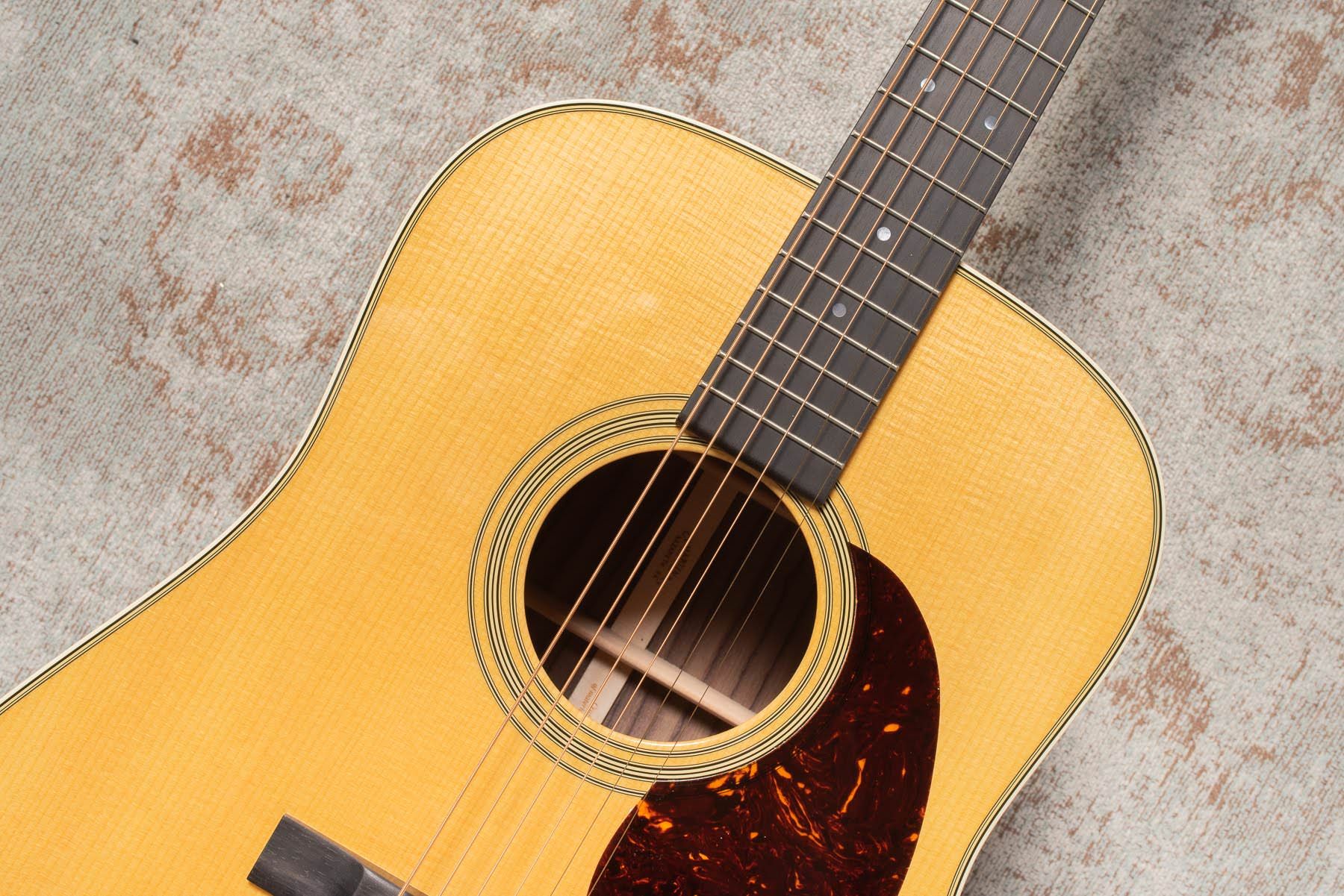 Martin D-28 Dreadnought – Fanatic Guitars