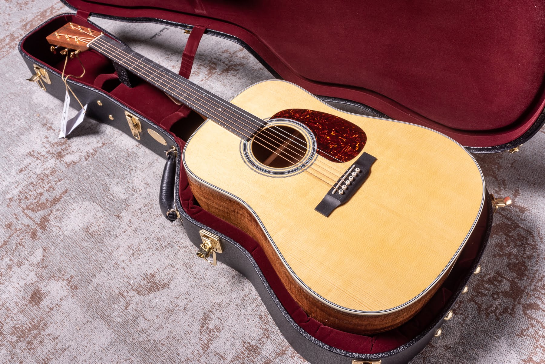 Martin Custom Shop D14F High Flamed Koa FGL