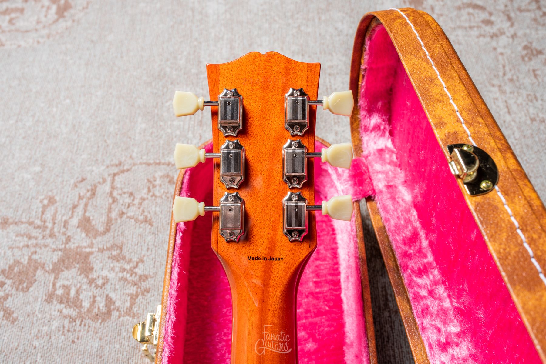 Tokai LS540-5A Custom Shop JM ROLPH Honey Burst #2145609 – Fanatic Guitars