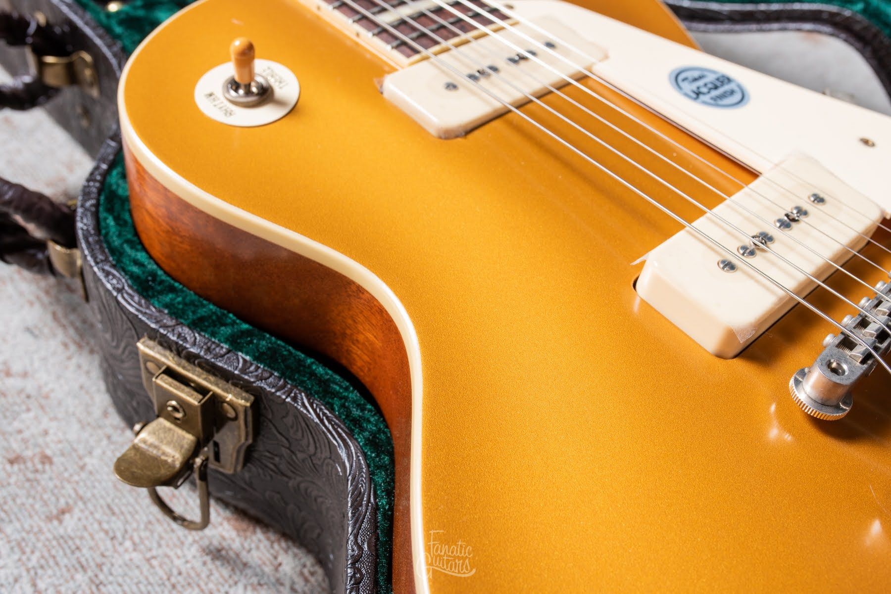 Tokai LS215 Custom Gold Top Relic P90 #2145516 – Fanatic Guitars