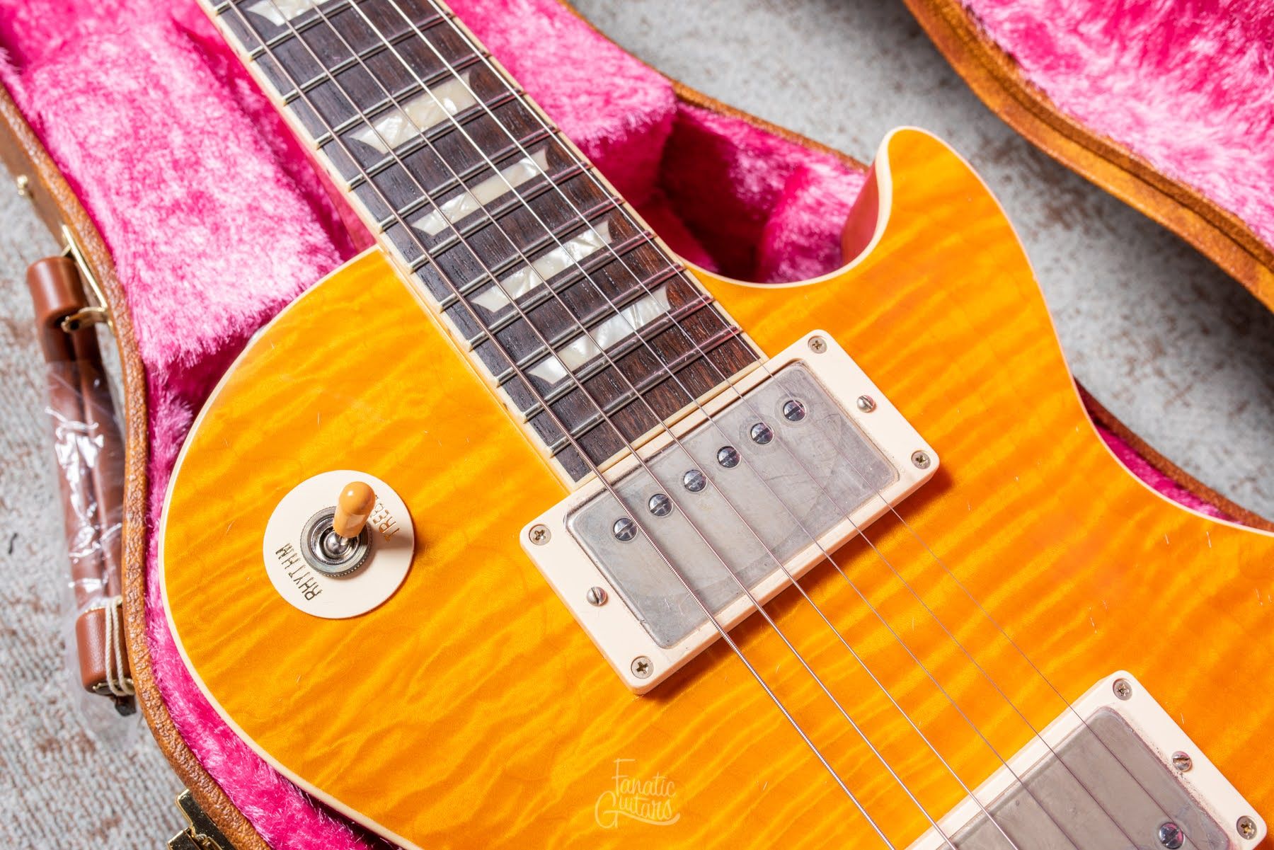 Tokai LS390 Custom Shop Premium Honduras Relic LP #2145616 – Fanatic ...