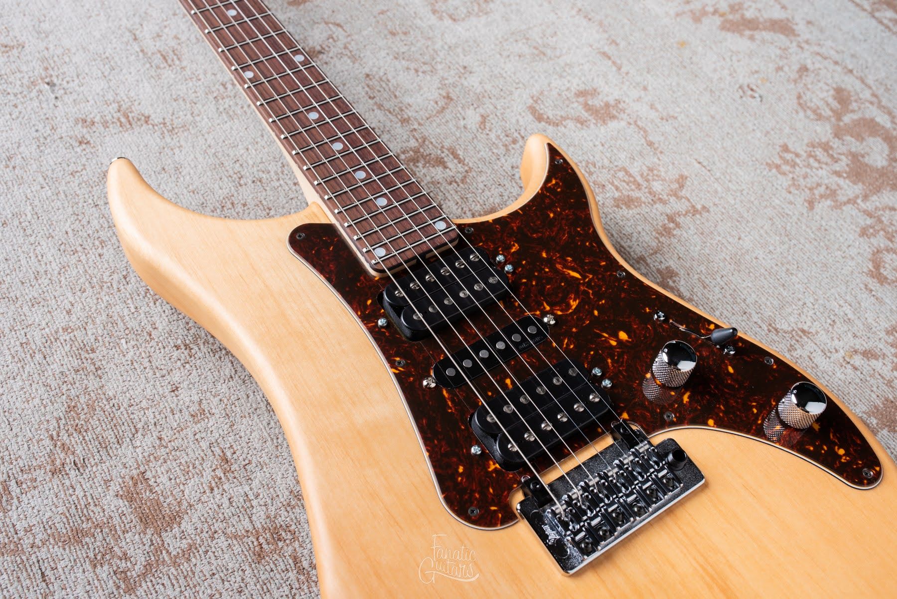 Vigier Excalibur Shawn Lane Signature HSH,Tremolo – Natural #210111