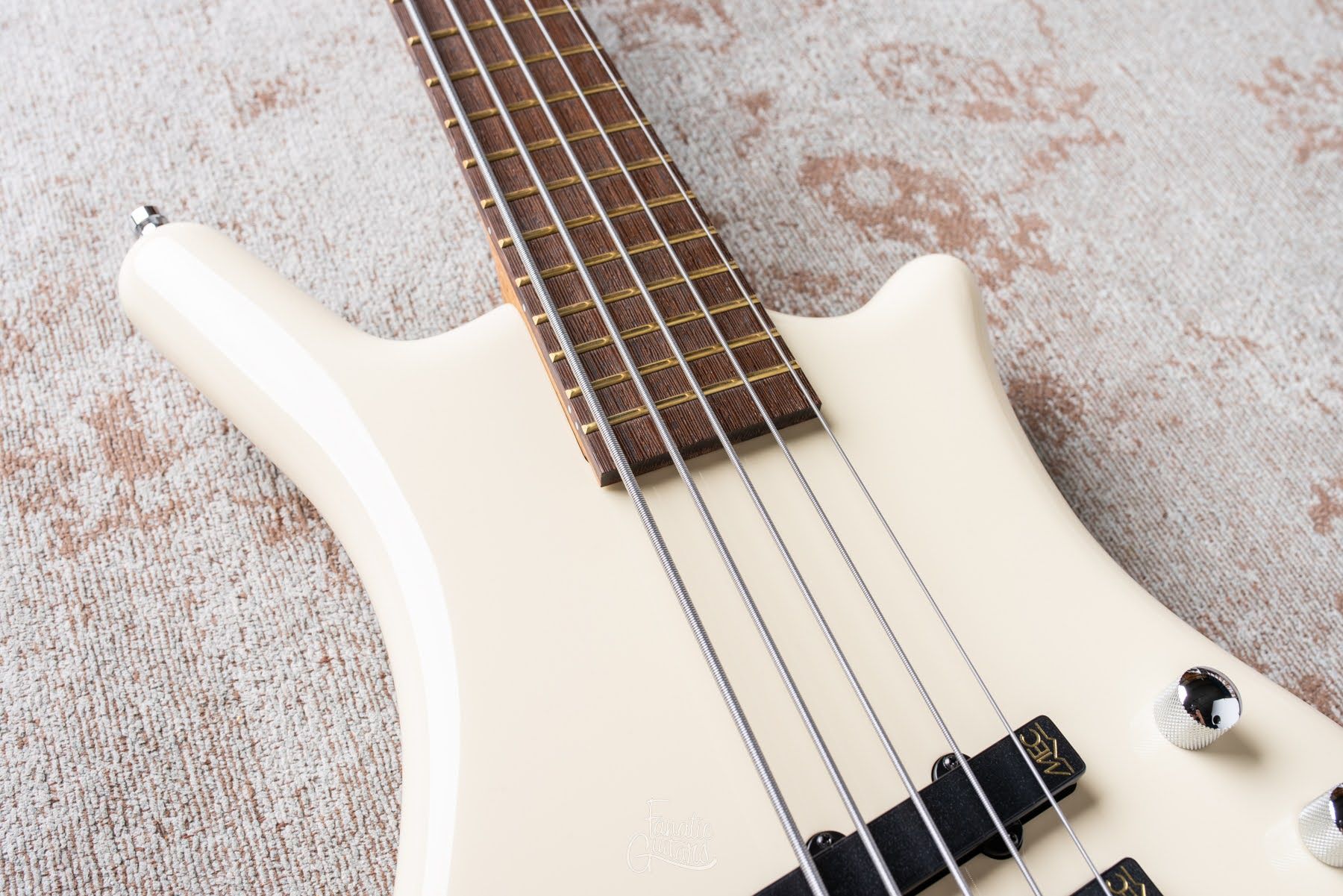 Warwick Teambuilt Pro Series Thumb BO 5- Solid Creme White HP #010153-22