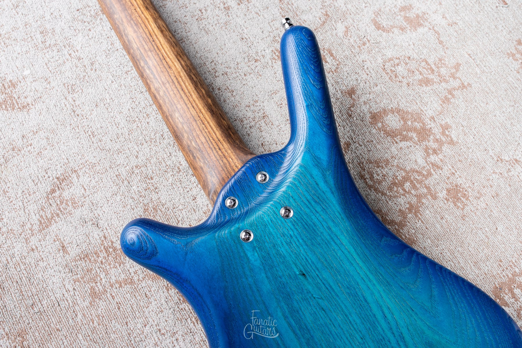 Warwick Teambuilt Pro Series Corvette $$ 5 - Lagoon Blueburst